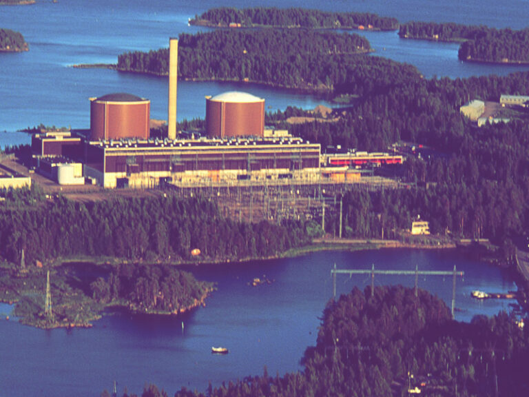 Diagnosis of motor-operated valves at Loviisa (Finland) - Tecnatom Diagnosis of motor-operated valves at Loviisa (Finland) - Tecnatom